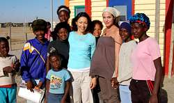 Angelina hace patria en Namibia