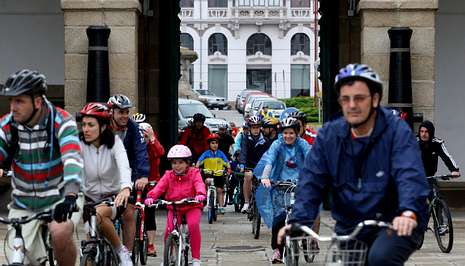 Radio Voz y La Voz celebran este domingo el Día de la Bicicleta