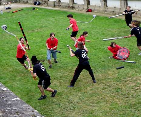 Entre el rugby y una lucha medieval