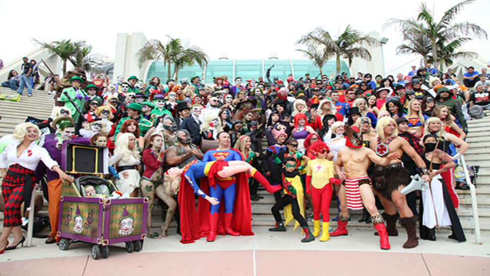 Superhéroes y villanos se reúnen en la 45ª edición del Comic-Con