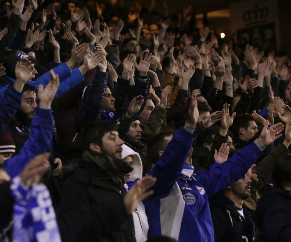La normalidad regresa a las gradas de Riazor