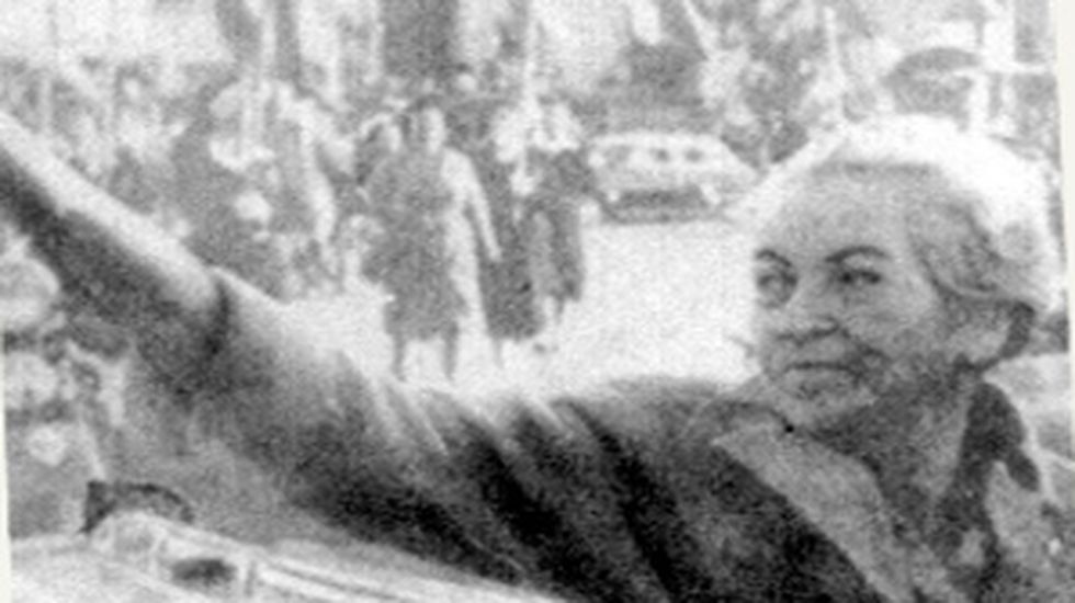 Gabriela Mistral: dame la mano y danzaremos