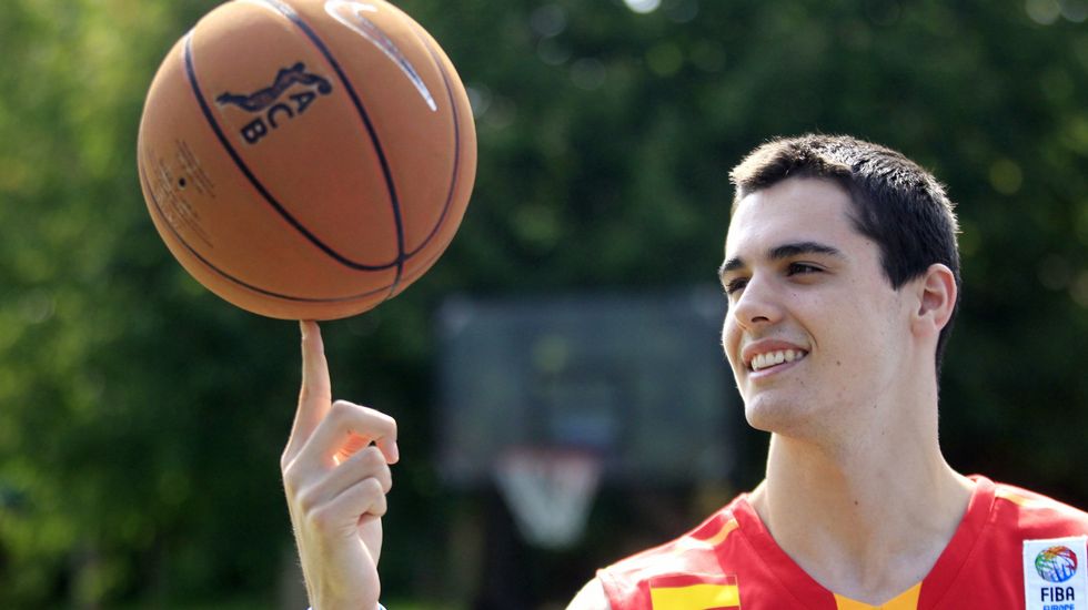 Alberto Abalde, entre los dieciséis seleccionados a Mejor Joven de la ...