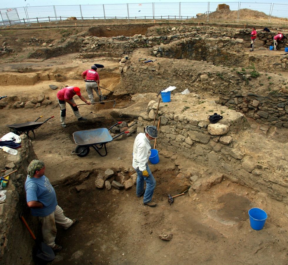 Más de cien mil restos arqueológicos salen del Museo para su análisis