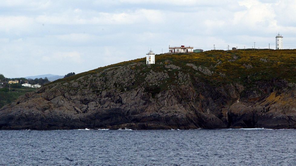 Los faros de Mera cumplen un siglo