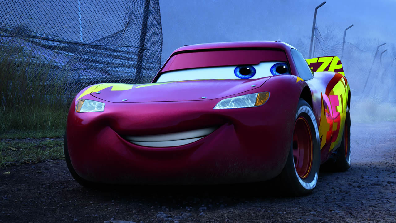 ¿Correrá más Rayo McQueen en el cine o en la consola?