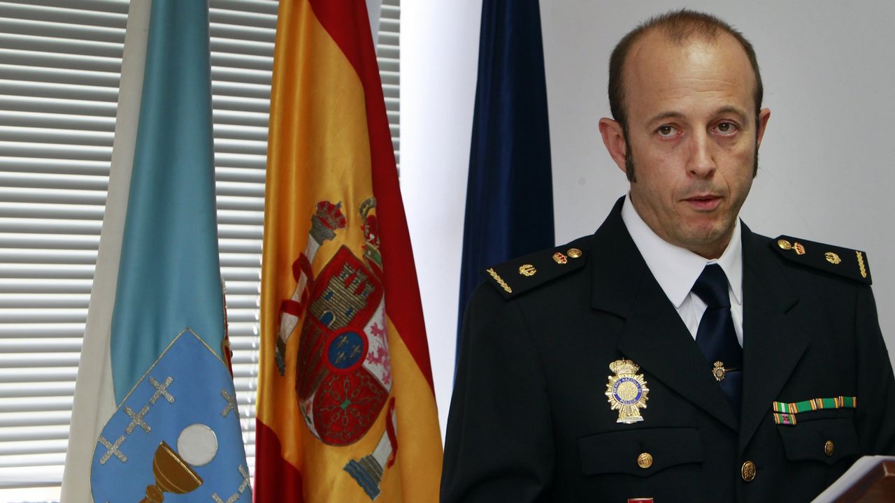 El inspector jefe de la Comisaría del Cuerpo Nacional de Policía cesará ...