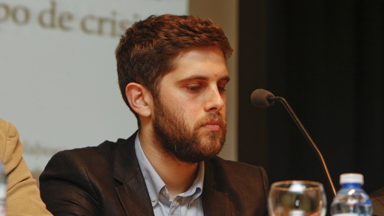 Manuel Rey recibe un premio periodísico por un artículo sobre la ataxia ...