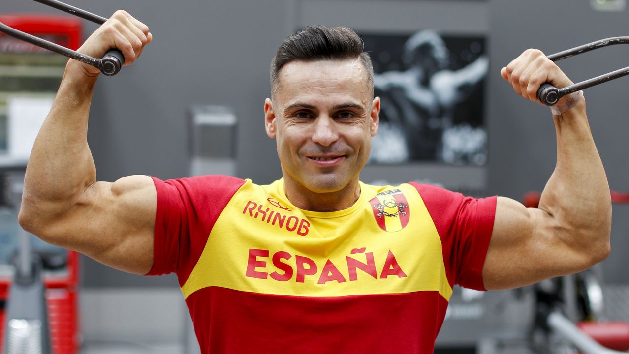 Un agente con mucho músculo