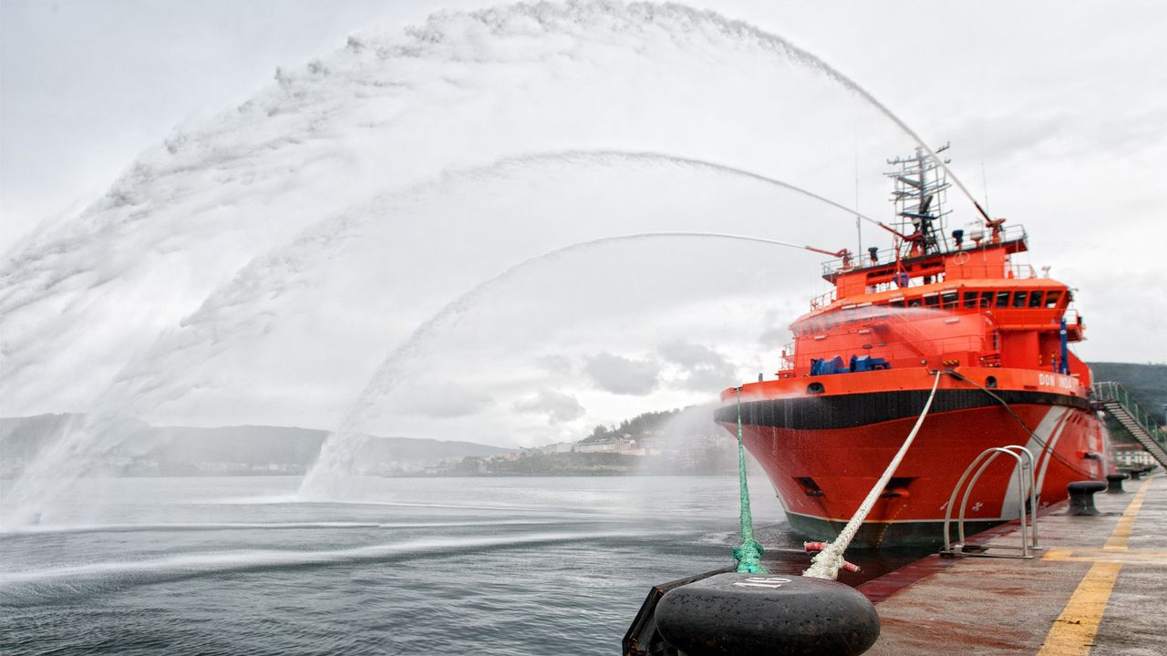El barco de acción rápida «Don Inda», con base en el puerto de Brens