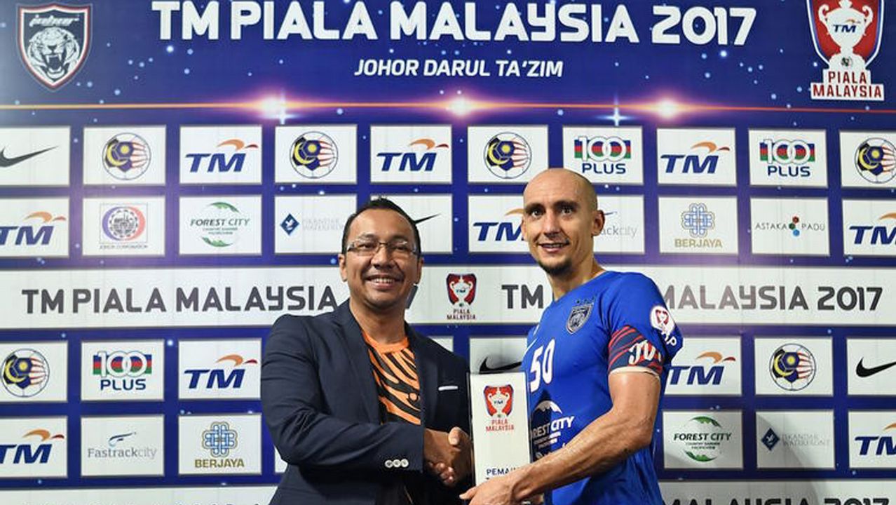 Natxo Insa, elegido mejor jugador del 2017 en Malasia