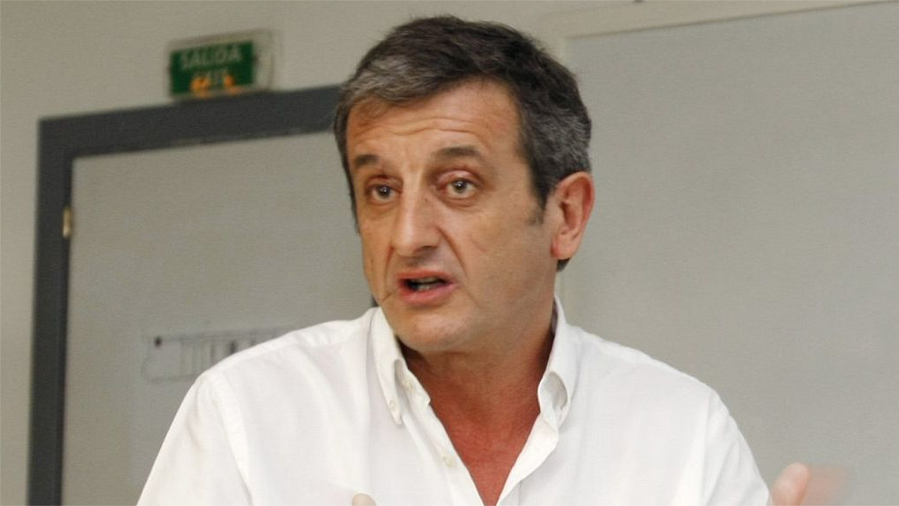 Luis Moya, intervenido con éxito de tres aneurismas cerebrales