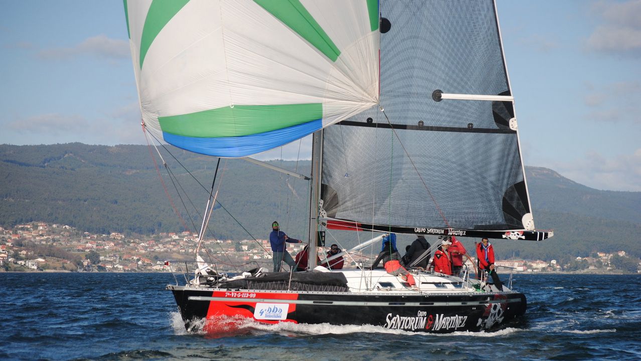 El Santorum aprieta la general en la prueba de la ría de Pontevedra
