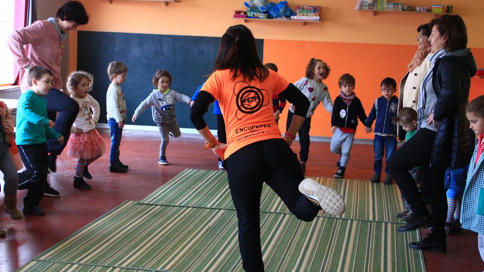 Charla sobre salud y deporte en el CEIP de Silleda.