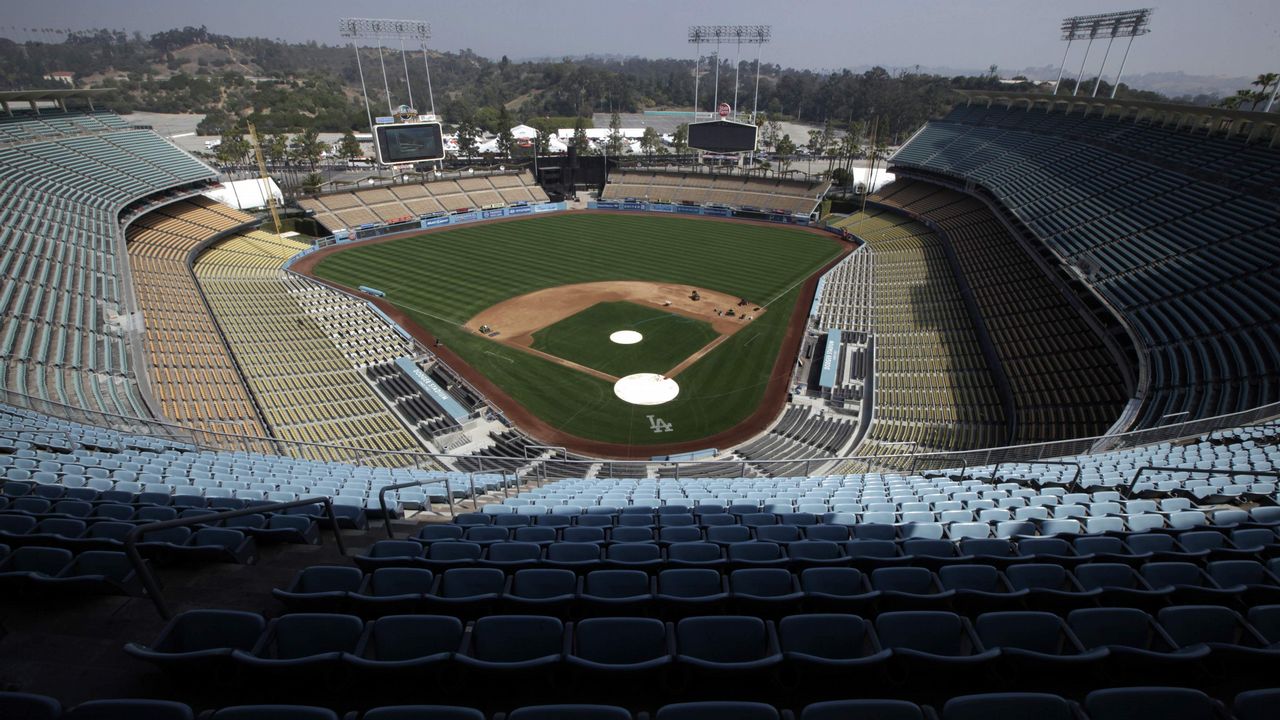 Muerte en el estadio de los Dodgers de béisbol por un pelotazo