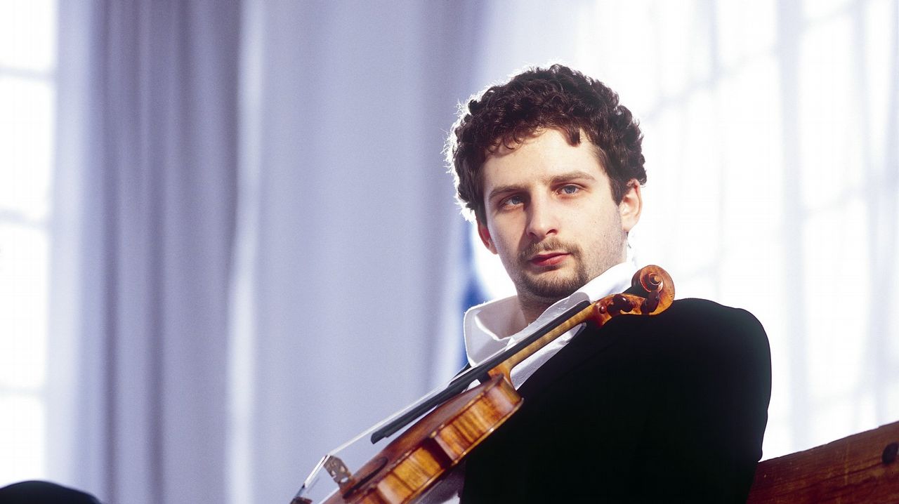 Ilya Gringolts acompaña a la Sinfónica de Galicia