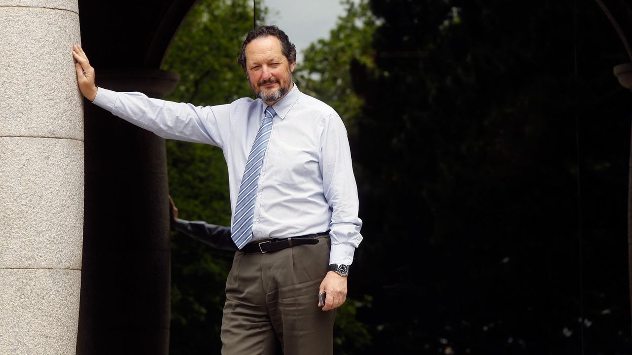 Conferencia de Antonio Fraga en el SGHN