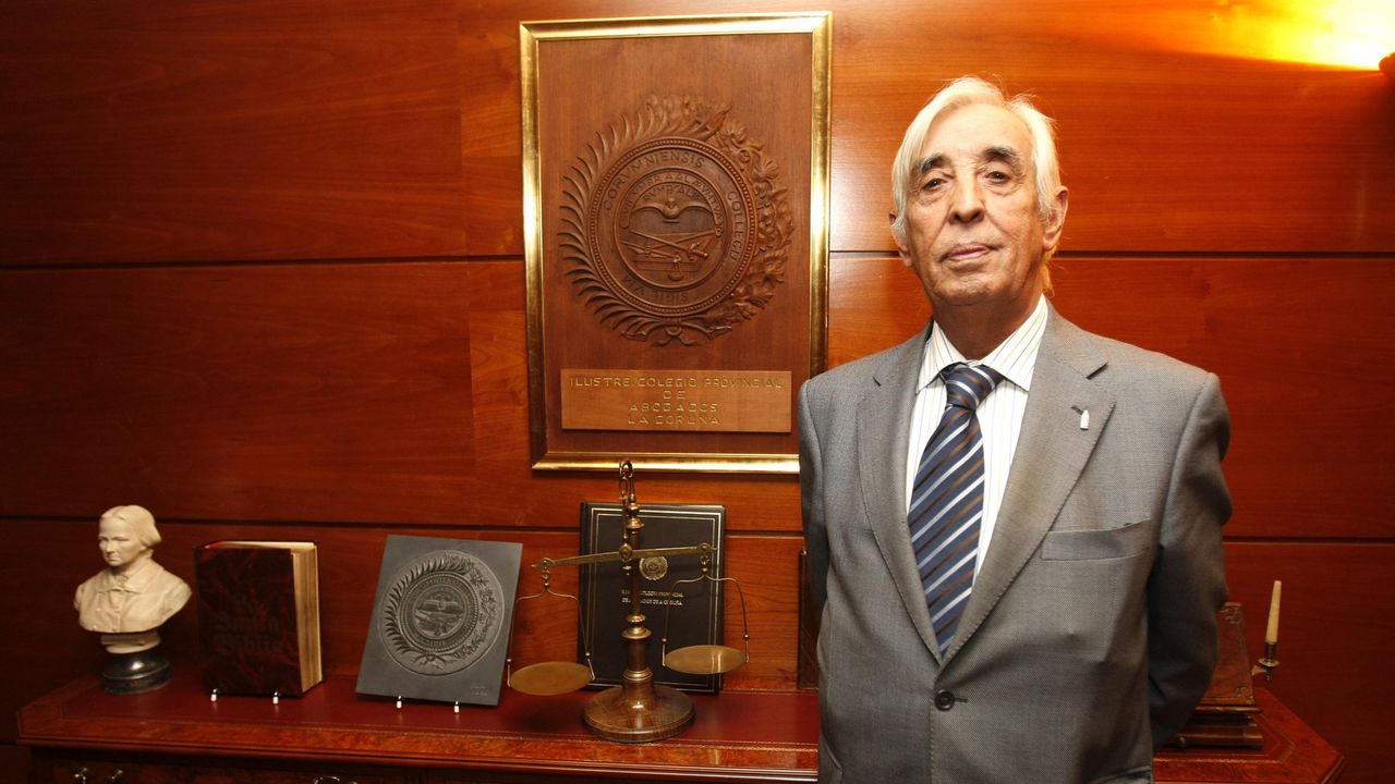 Fallece a los 82 años Jesús Varela Fraga, que fuera decano de los ...