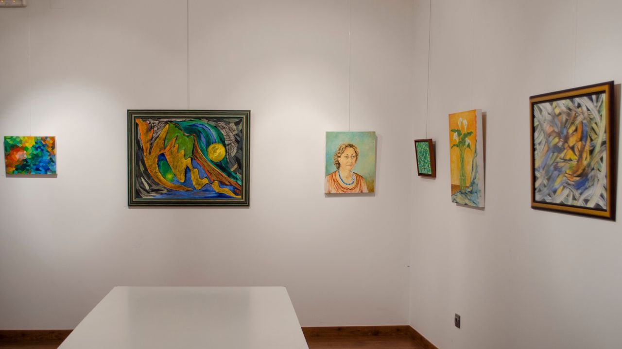 Exposición de obras de María Chao a favor de Acnur y Médicos Sin Fronteras