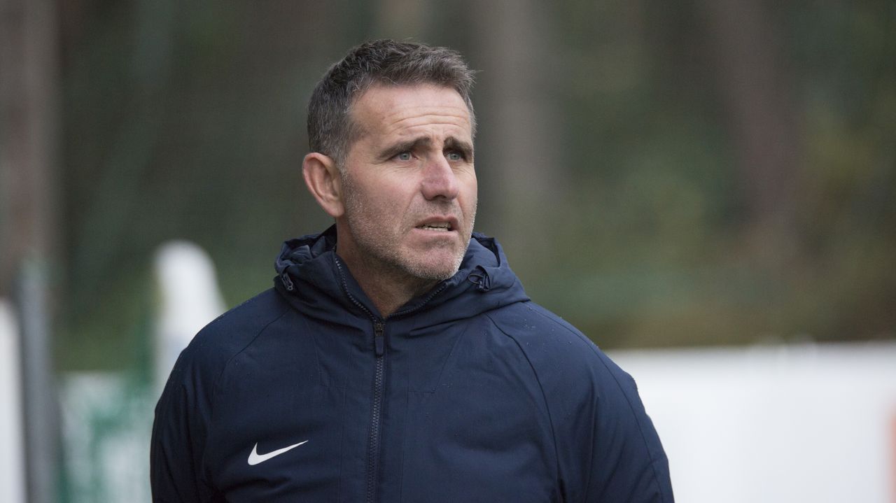 El exdeportivista Nando deja de ser entrenador del Laracha