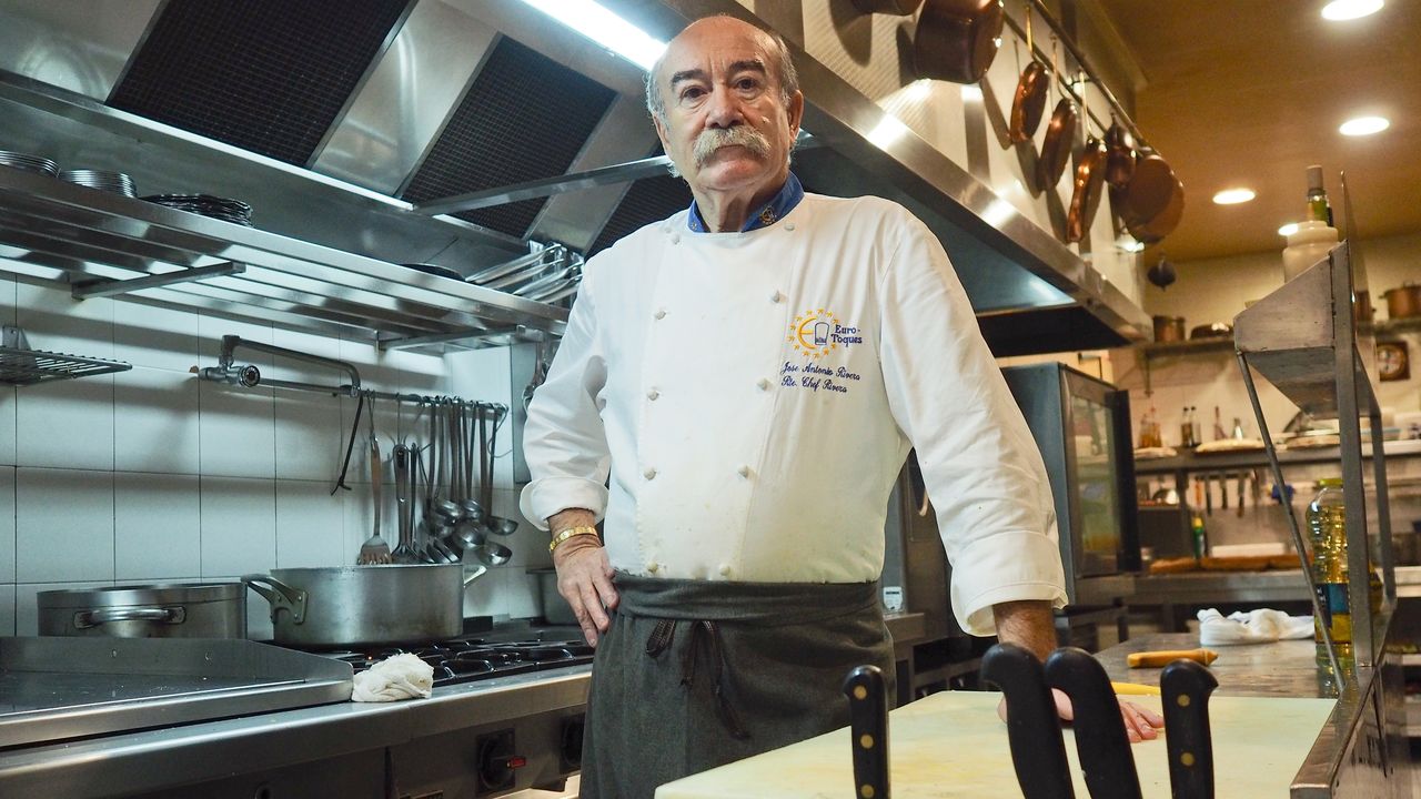 El Chef Rivera invita a comer en su restaurante de Padrón a cien personas
