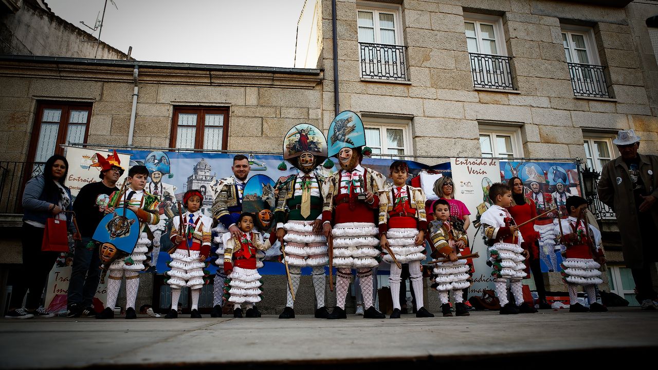 La emocionante tradición de los cigarrones