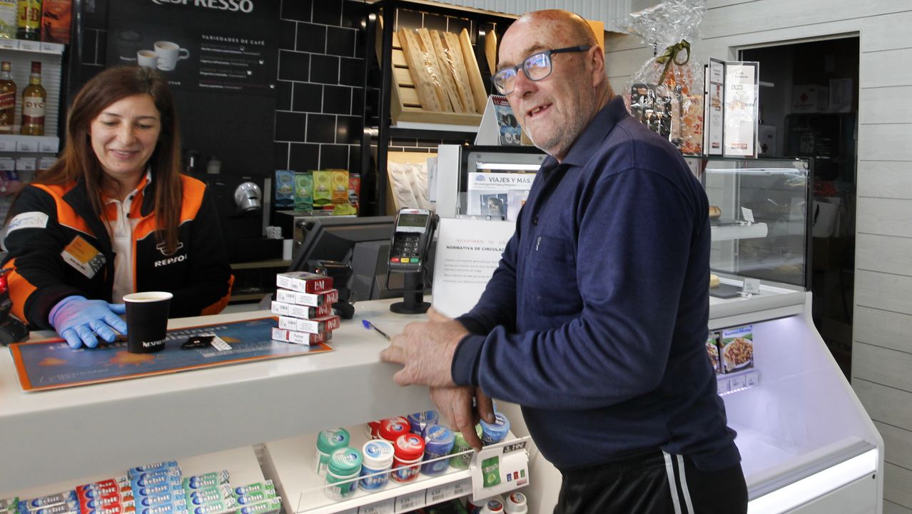 ¿Gasolina? No; pan, café y tabaco