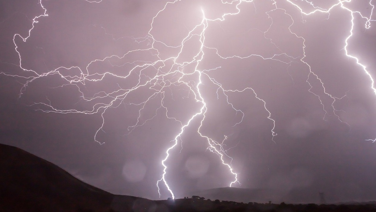 Un rayo de 16 segundos