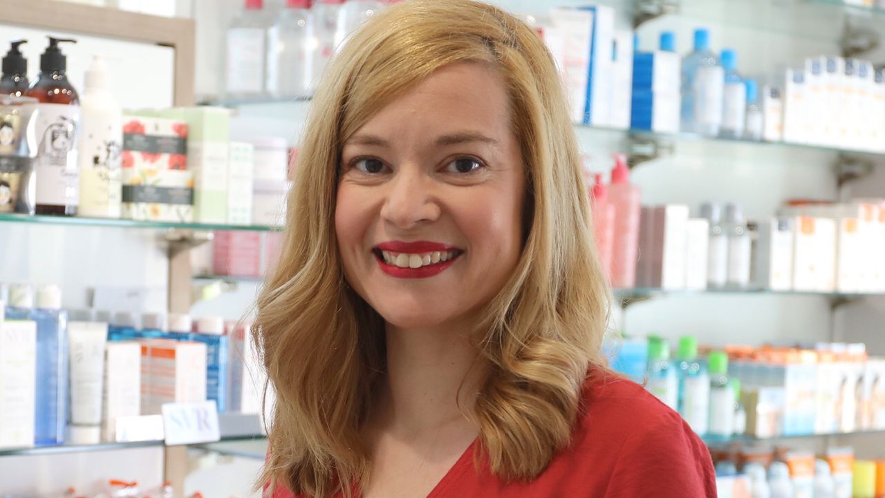 Fátima Rivas: «El protector solar hay que echárselo en casa y a paladas»