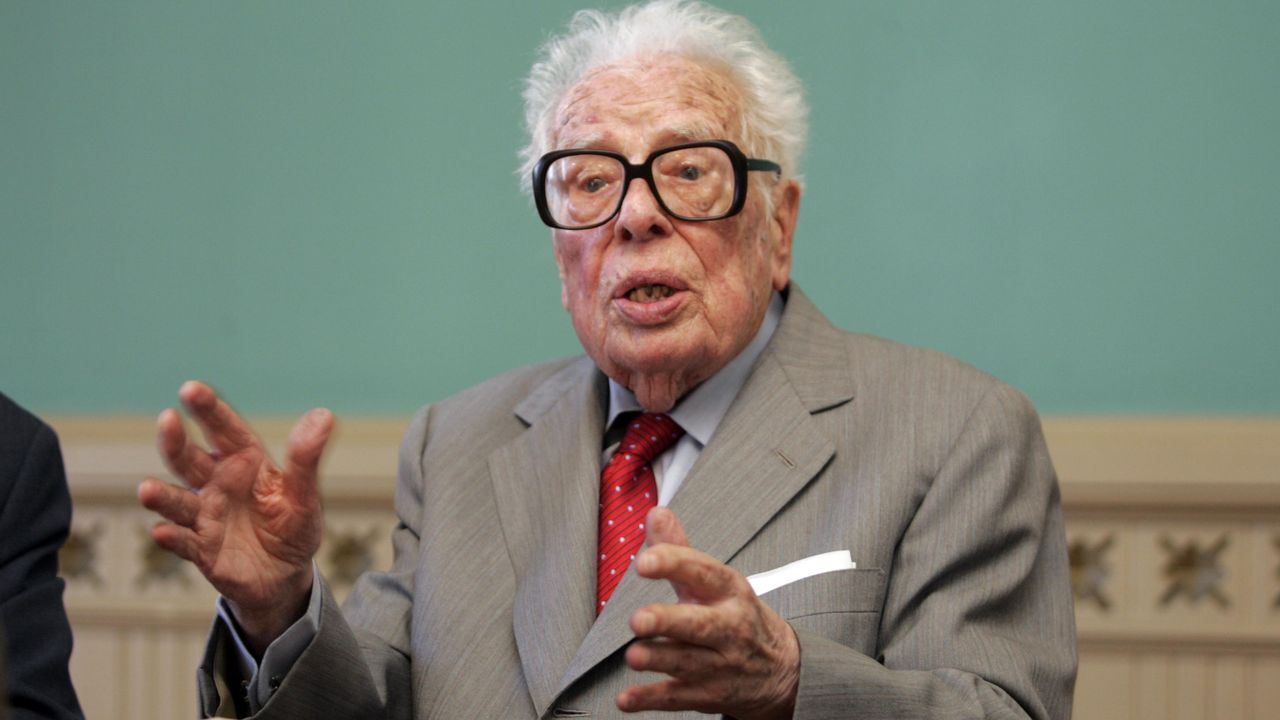 Don Paco, candidato ás Letras Galegas