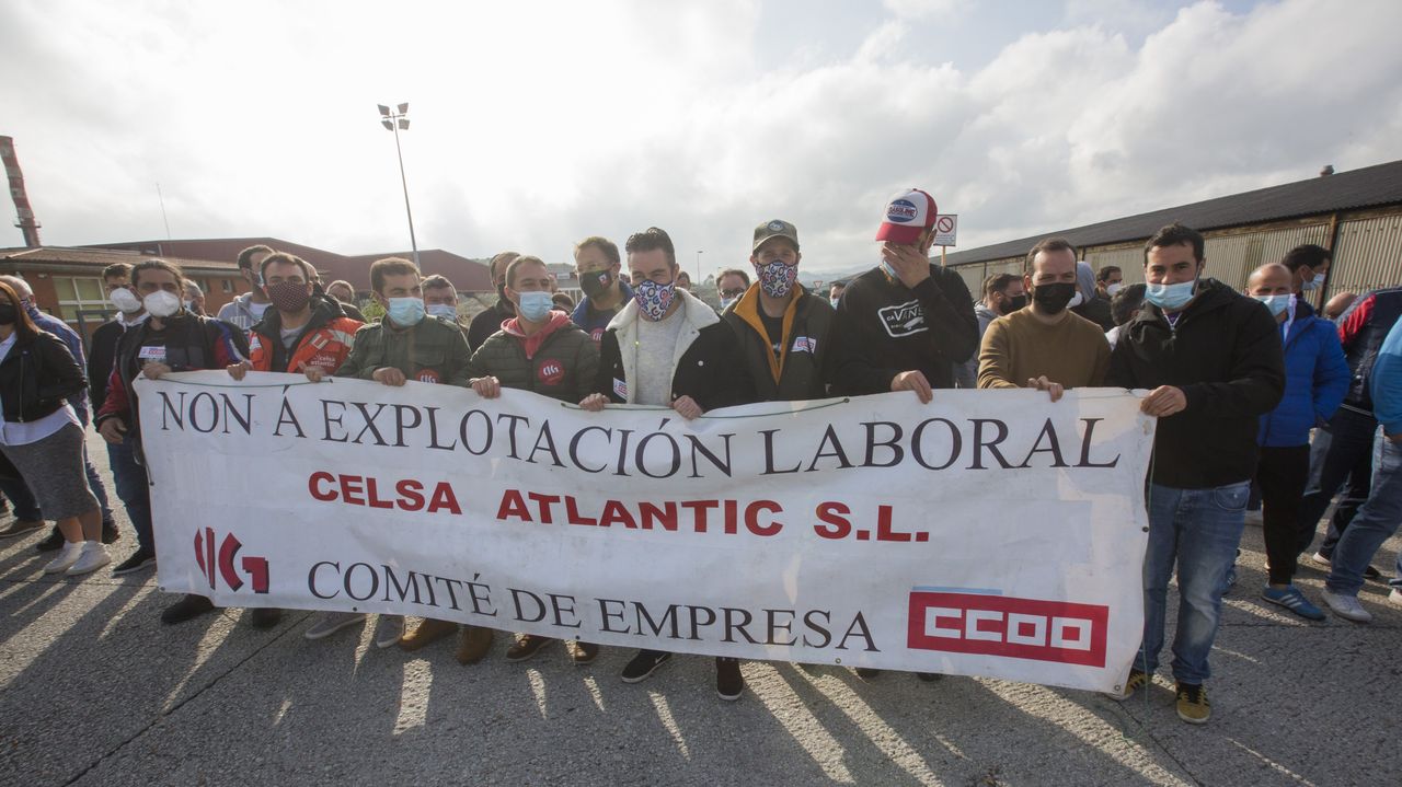Concentración ante Celsa Atlantic en el segundo día de huelga