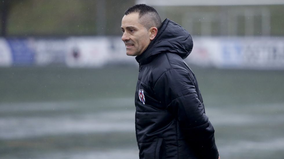 Alberto López ya ejerce en el Lemos