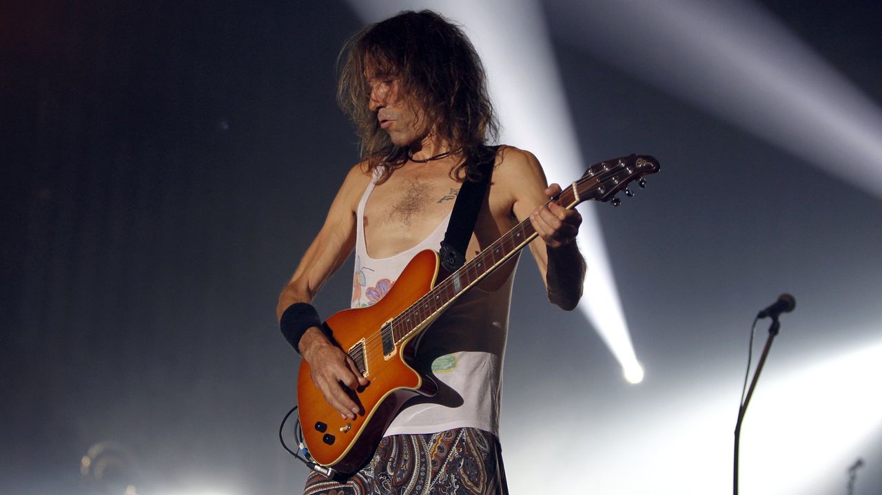 Robe Iniesta, exmiembro de Extremoduro, anuncia que dará un concierto ...