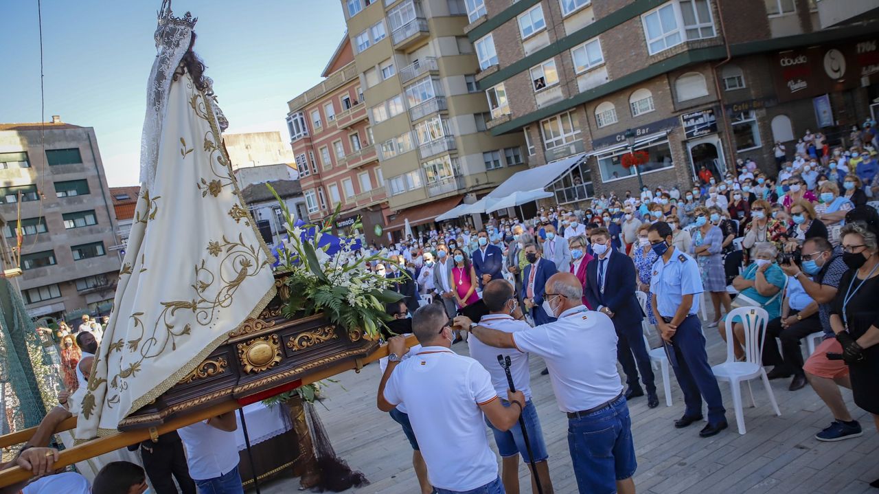 Santa Uxía celebrará en el muelle la misa por la Virgen del Carmen