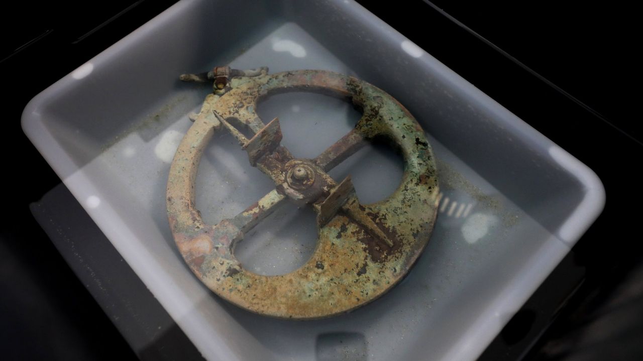 La ría de Viveiro no deja de ofrecer sorpresas: un ancla romana del ...