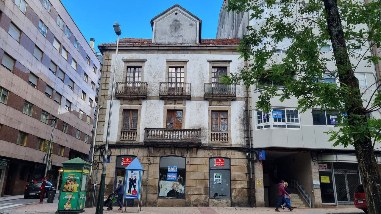 El tirón del Camino llega a los edificios millonarios en venta en ...