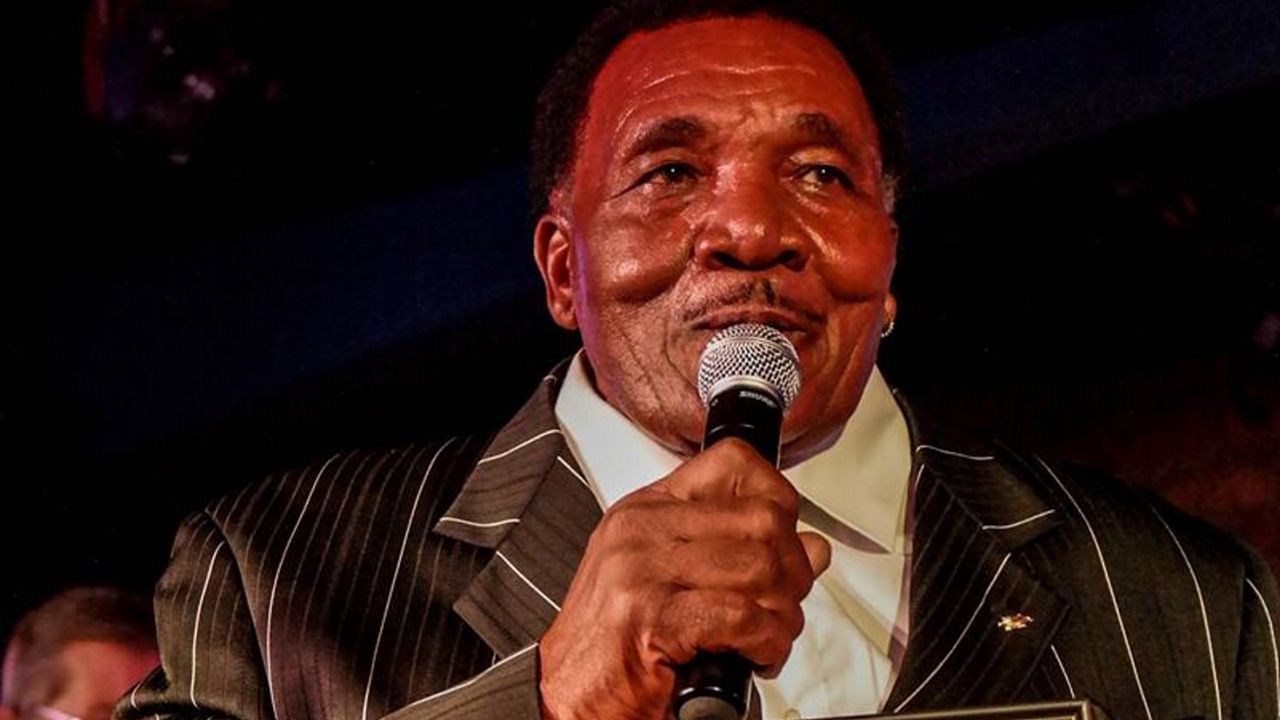 La leyenda del blues Willie Buck, en La Room