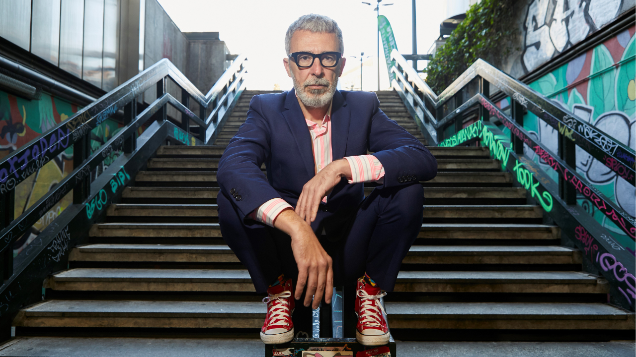 Paco Tomás, escritor: «Me he apropiado del insulto 'maricón' para anularlo»