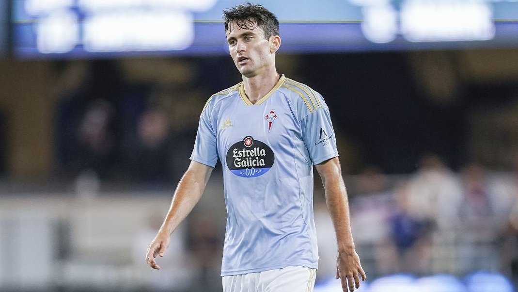 Luca de la Torre vivió su debut oficial con el Celta