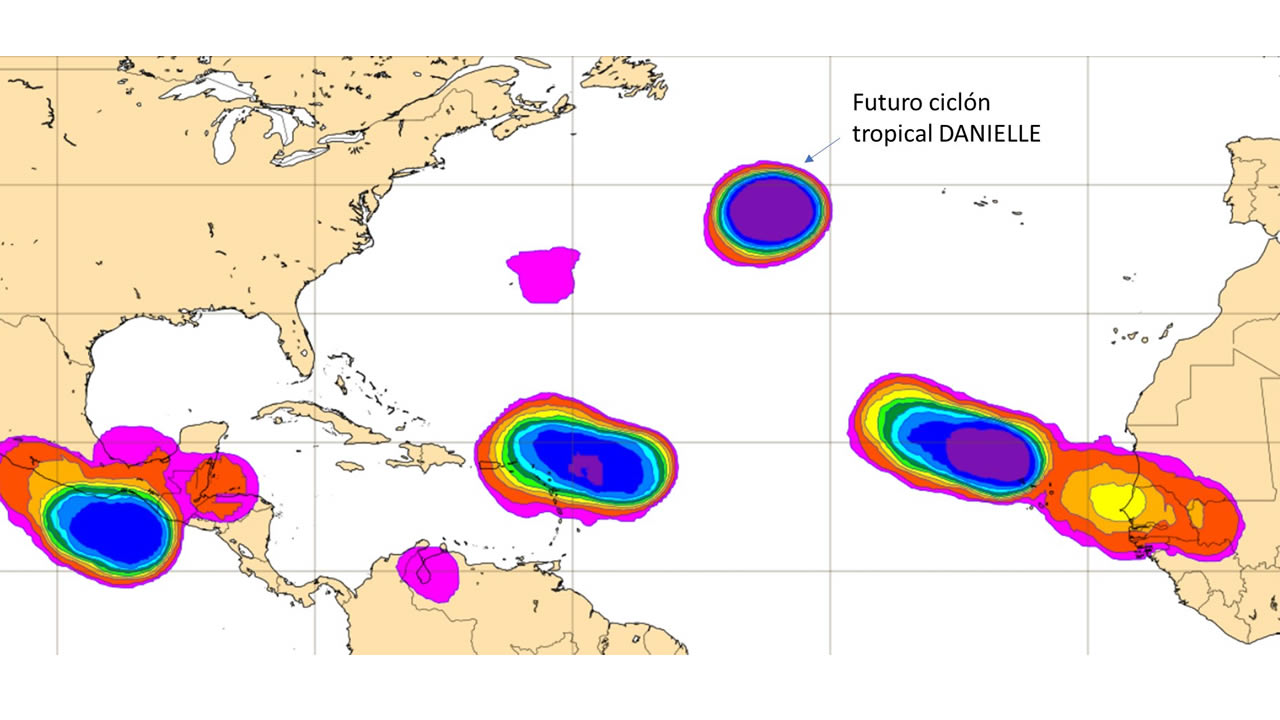 El ciclón Danielle, que podría acercarse a Galicia, se convierte en huracán