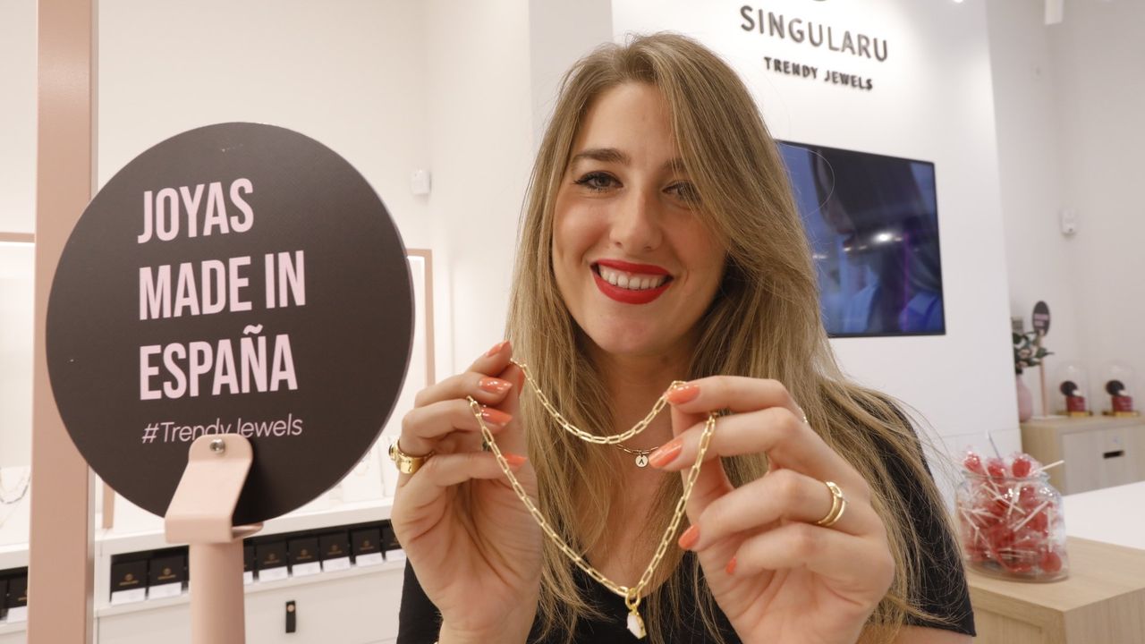 Singularu trae la moda a la joyería en Ourense