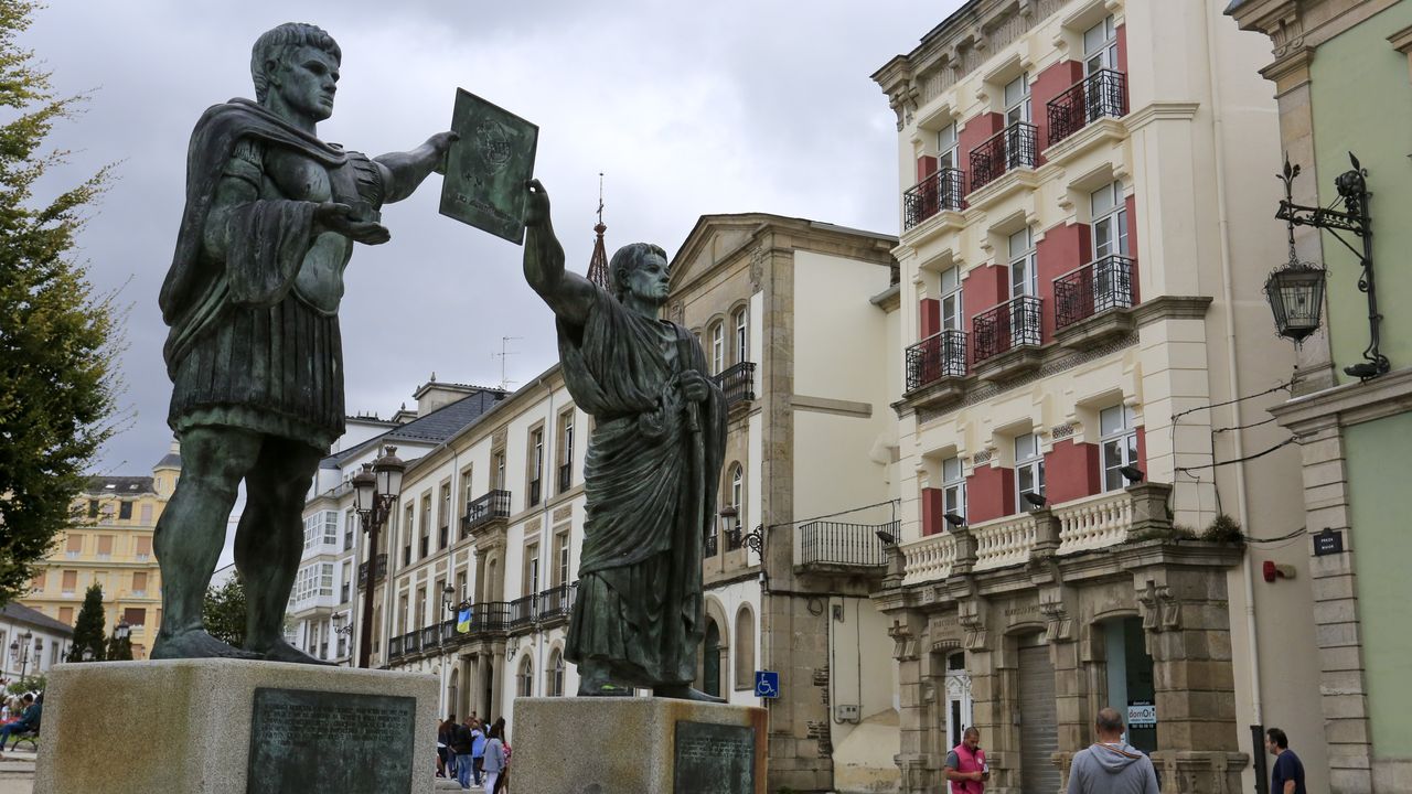 A la venta uno de los edificios más emblemáticos de la Praza Maior de Lugo