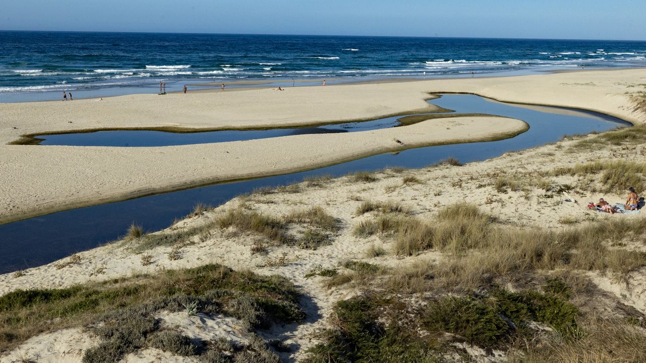 El río de Razo ya no desemboca en el mar