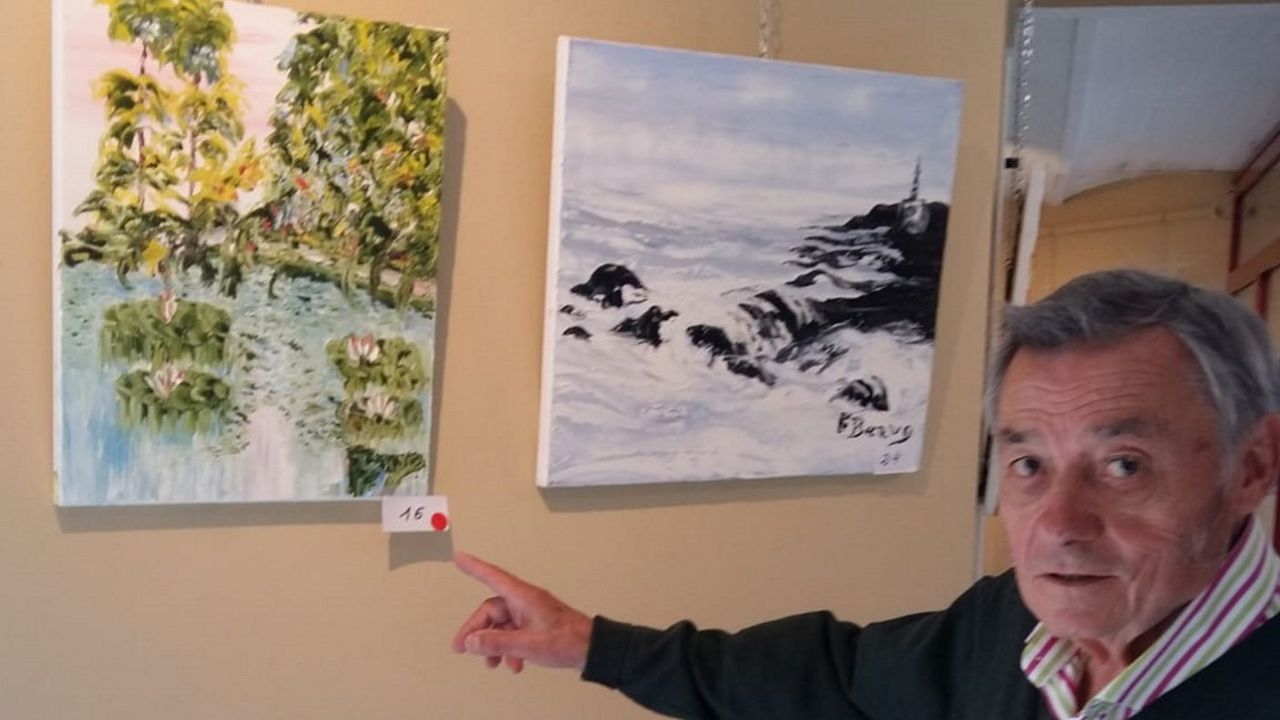 El pintor Félix Bravo expone sus óleos en «Original» en Las Sirenas, en ...