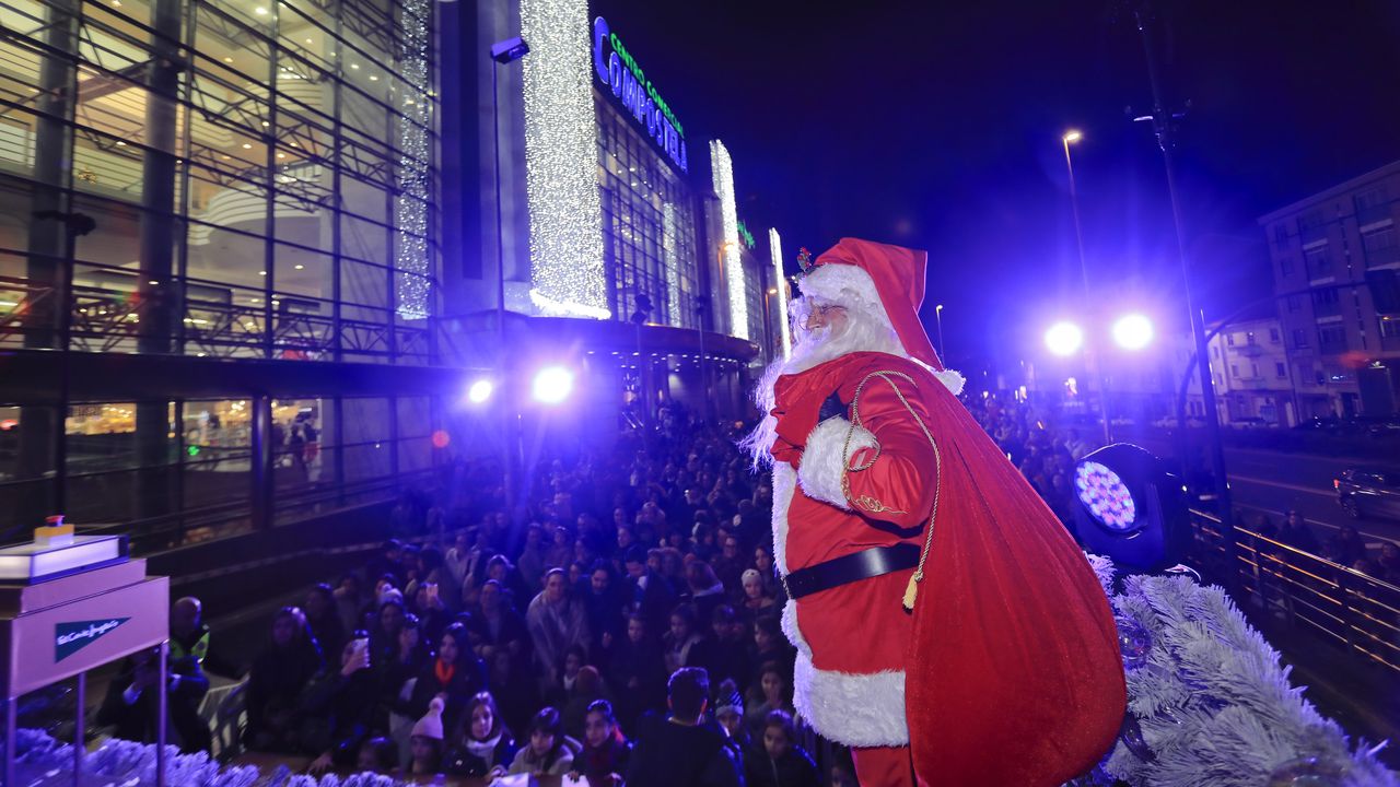 Papá Noel visita El Corte Inglés en Santiago