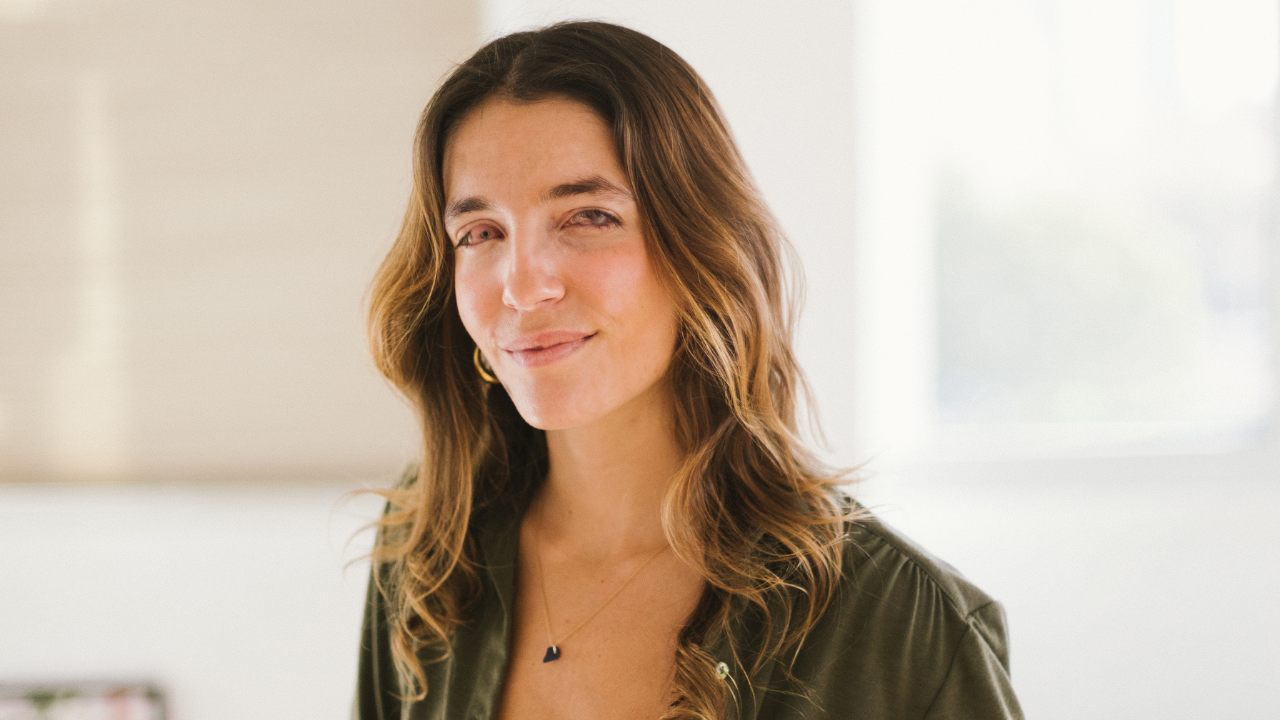 La historia de Marta Bustos, de quedarse ciega fabricando jabón a ...