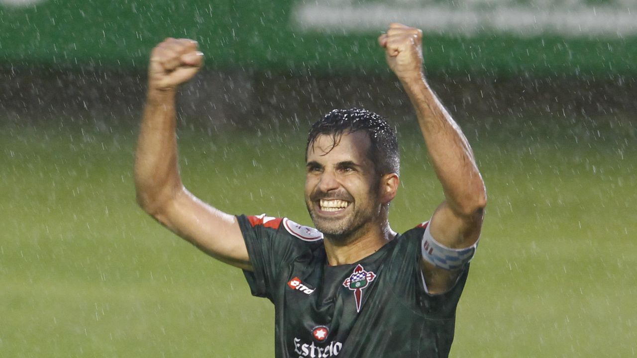 El penúltimo servicio de Álex López al Racing