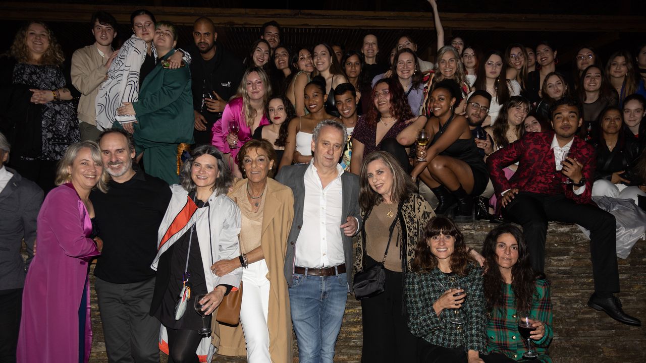 La fiesta del 50 aniversario de la Escuela de Arte Ramón Falcón de Lugo