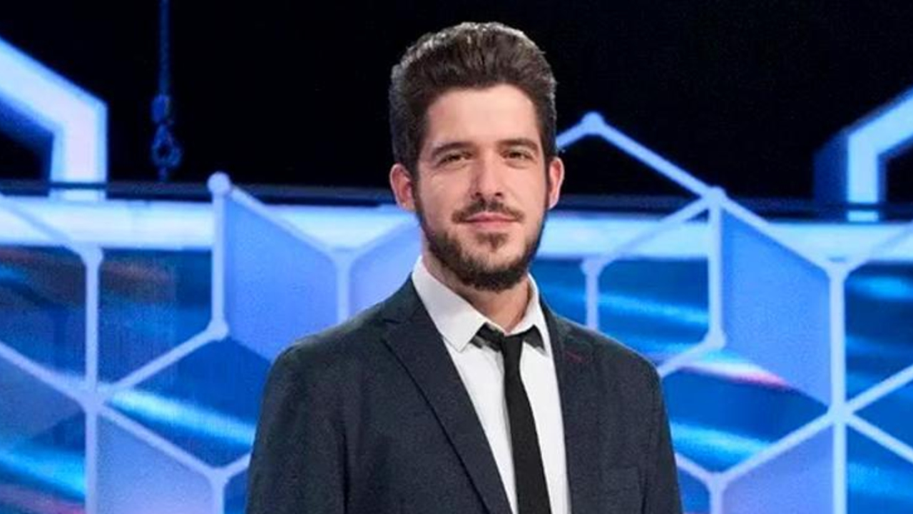 TVE sopesa no emitir los programas de «El Cazador» ya grabados con ...