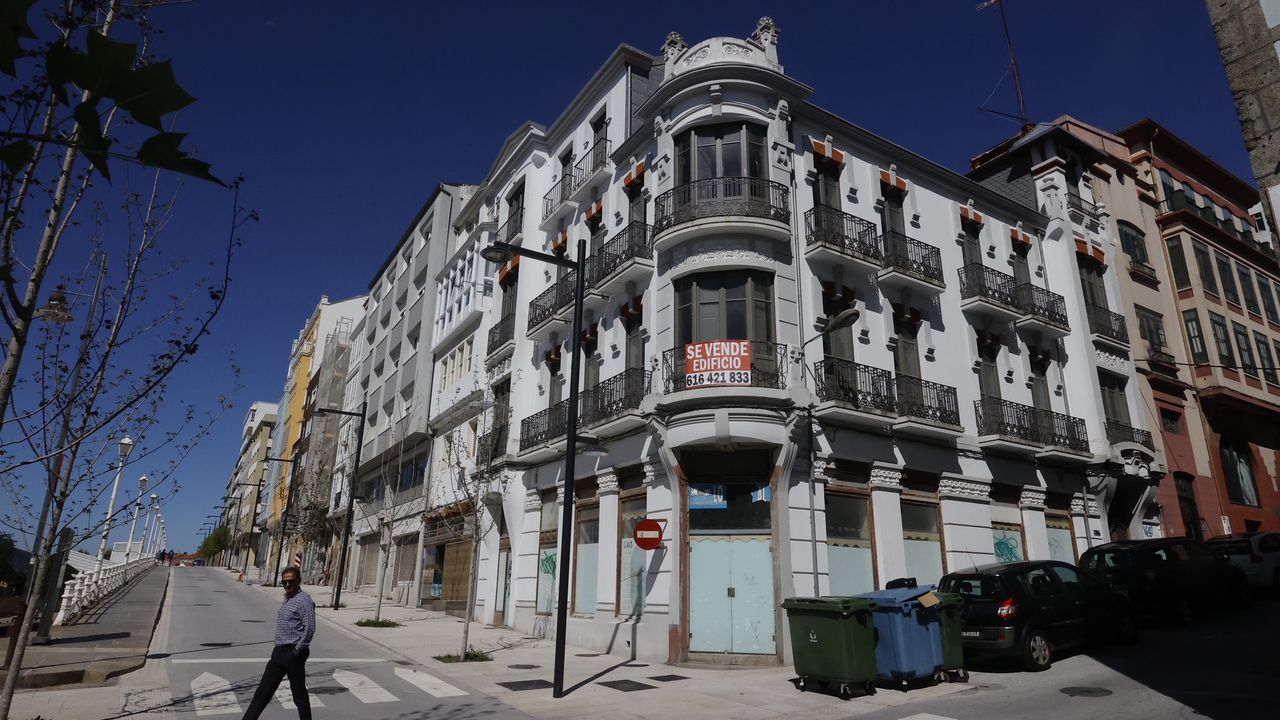 Una joya arquitectónica de Rodolfo Ucha busca comprador contra reloj en Ferrol